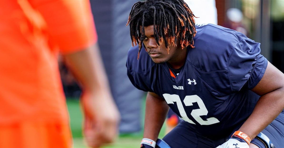 Surge from 'Too Tall' Miller alters Auburn's starting offensive line