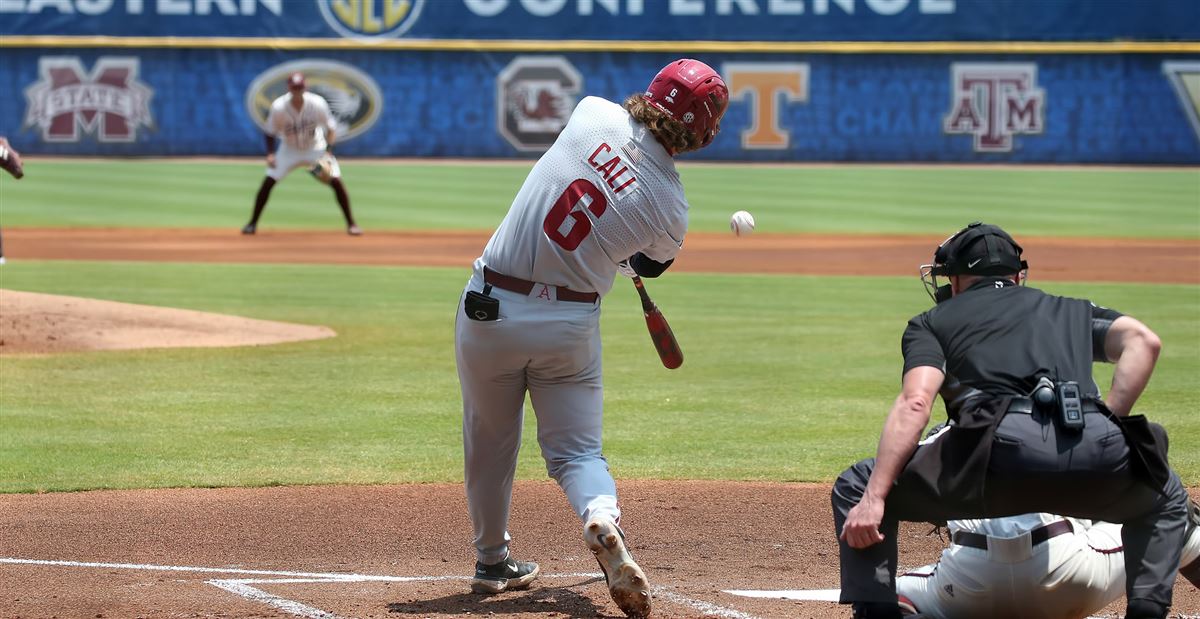 No. 4 Arkansas fall 5-4 vs. Texas A&M as late rally falls short