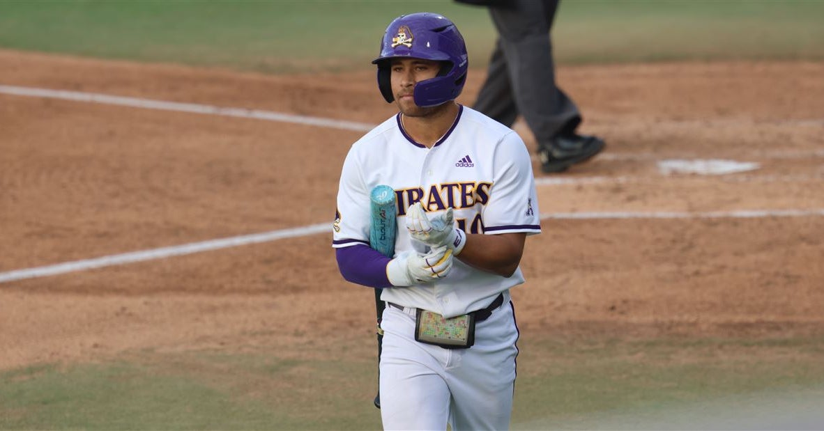 ECU 2B Jacob Starling nursing oblique injury