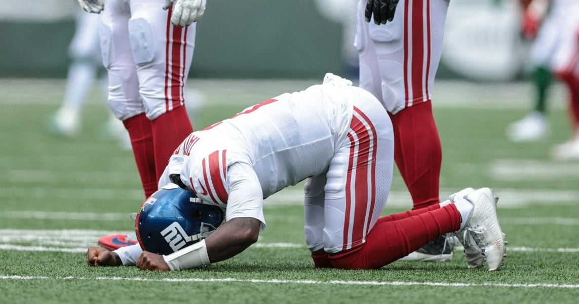 Tyrod Taylor injury: New York Giants QB carted off in preseason finale ...