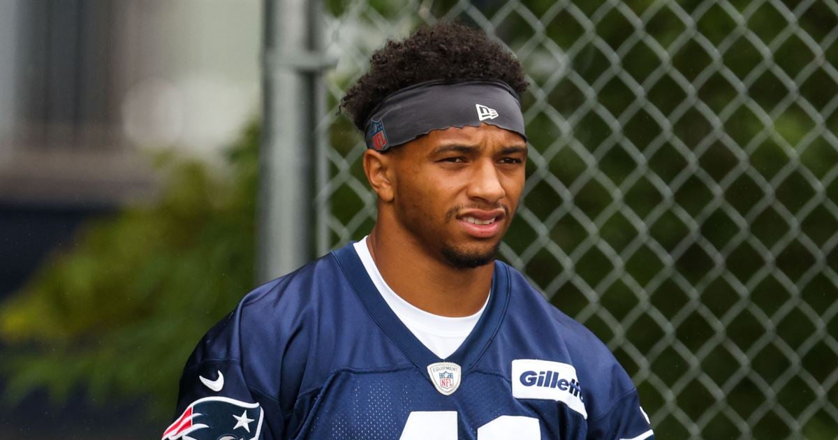 WATCH: Former Husky Myles Bryant Get Big Interception Off Trevor Lawrence