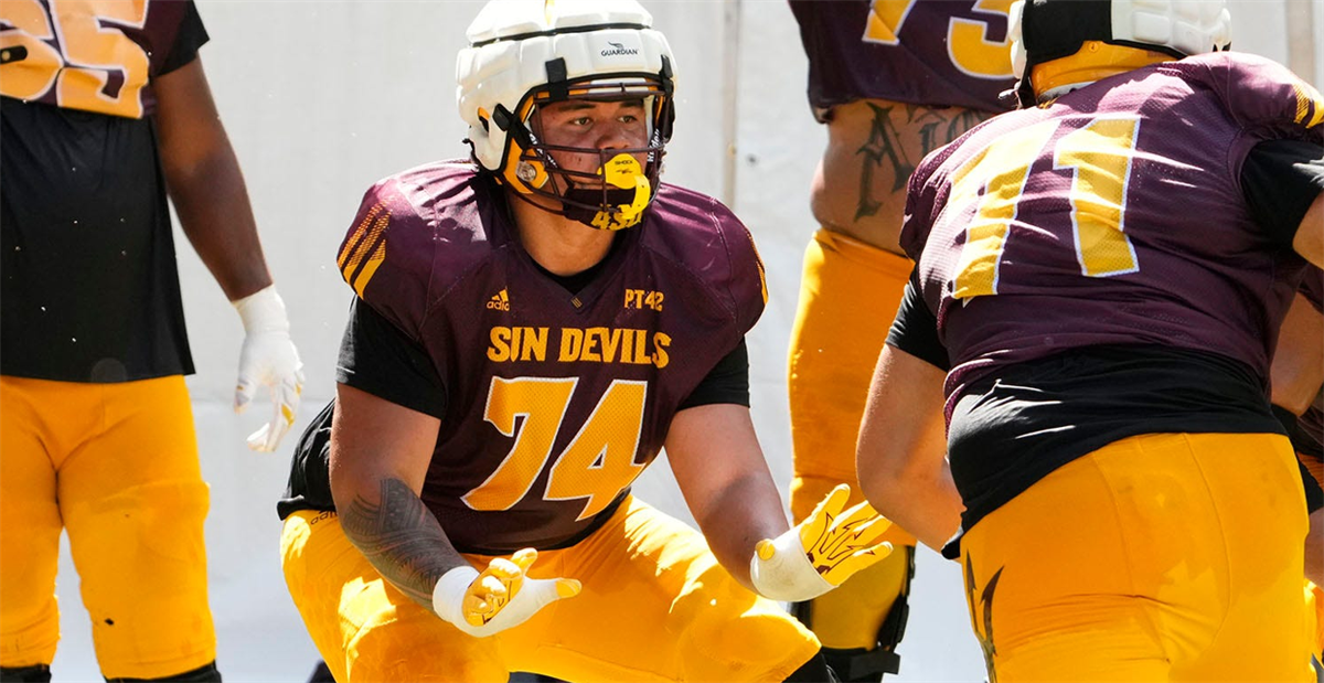 Freshman OL Sean Na'a making strong initial impression for Sun Devils
