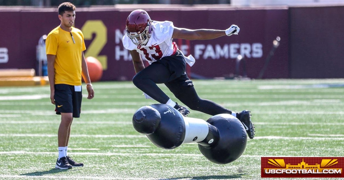Instant Analysis: Shoulder pads for USC's third practice