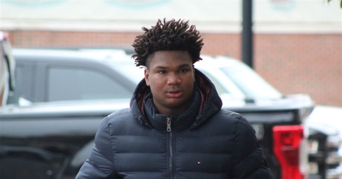 Davis set to choose between two after informative FSU official