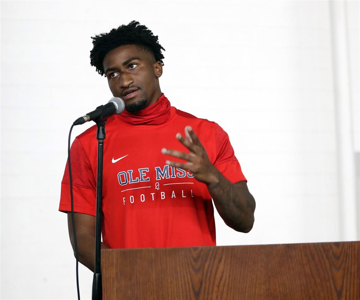 Photos | Jaylon Jones named Chucky Mullins Award recipient