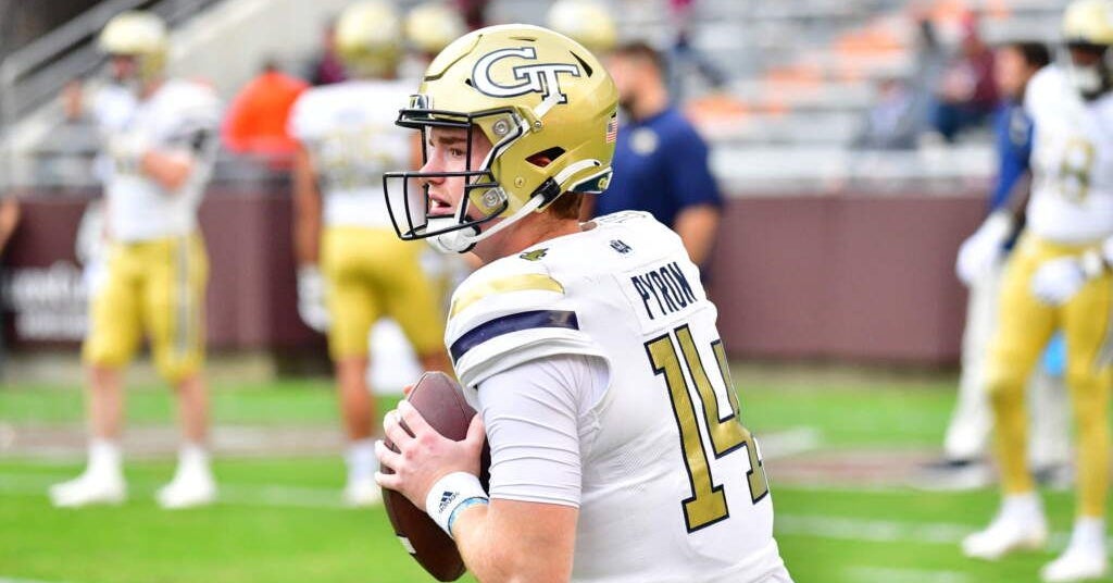 Zach Pyron Executes Georgia Tech Gameplan Leading to 4th Quarter Comeback
