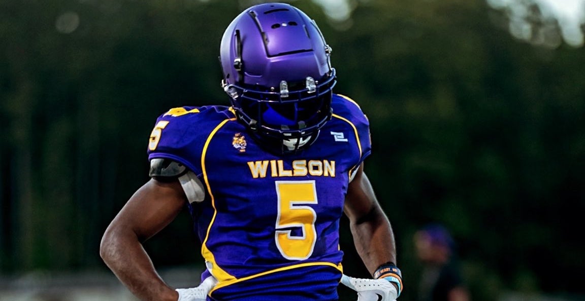 2024 WR Jyron Waiters commits to East Carolina