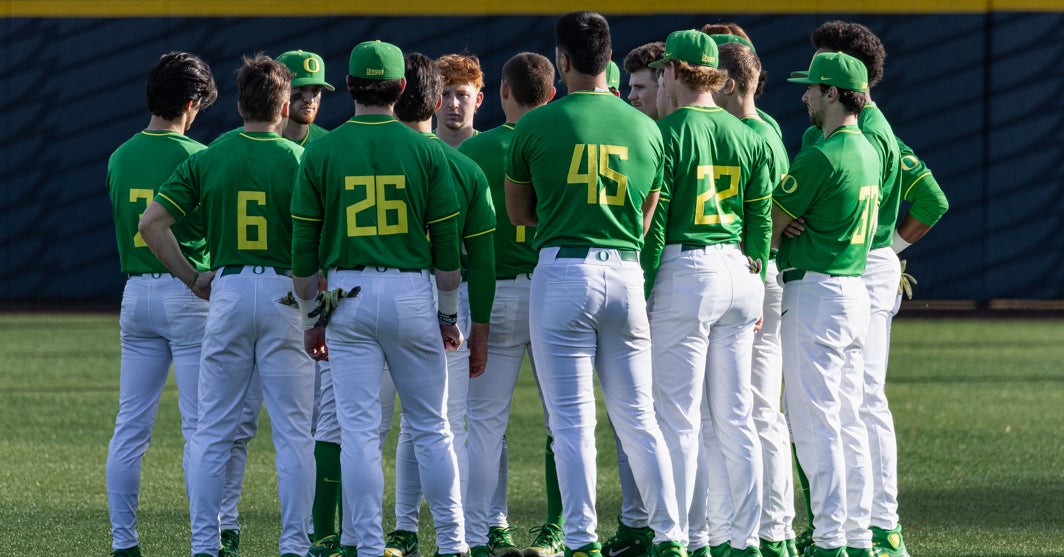 Live baseball updates: Oregon takes on UCSB in Regional Finals matchup