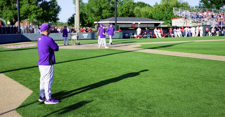 LSU adds transfer infielder Brayden Simpson to 2026 roster