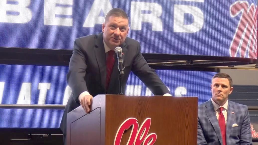 Keith Carter talks Ole Miss basketball and Chris Beard's NIL warchest