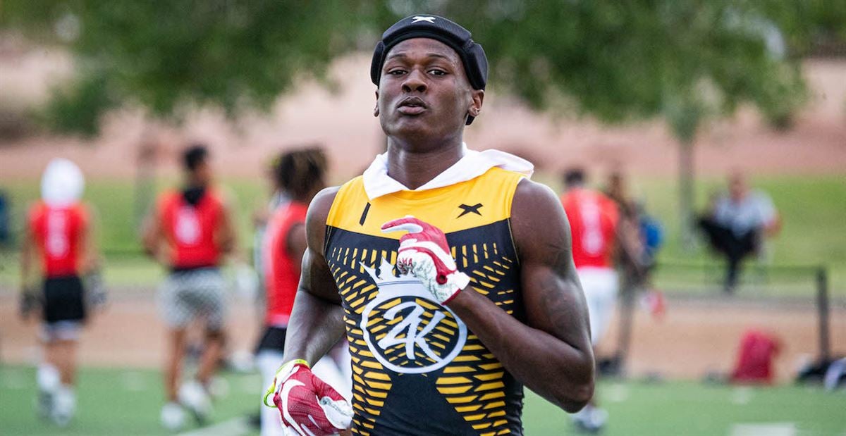 Live Updates: 5-star defensive back Charles Lester's commitment ceremony