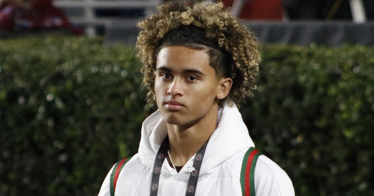 South Carolina offers phenom quarterback