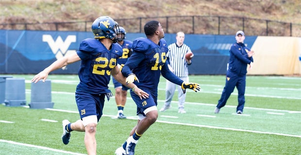 Photos: Inside the Action From Monday's Practice