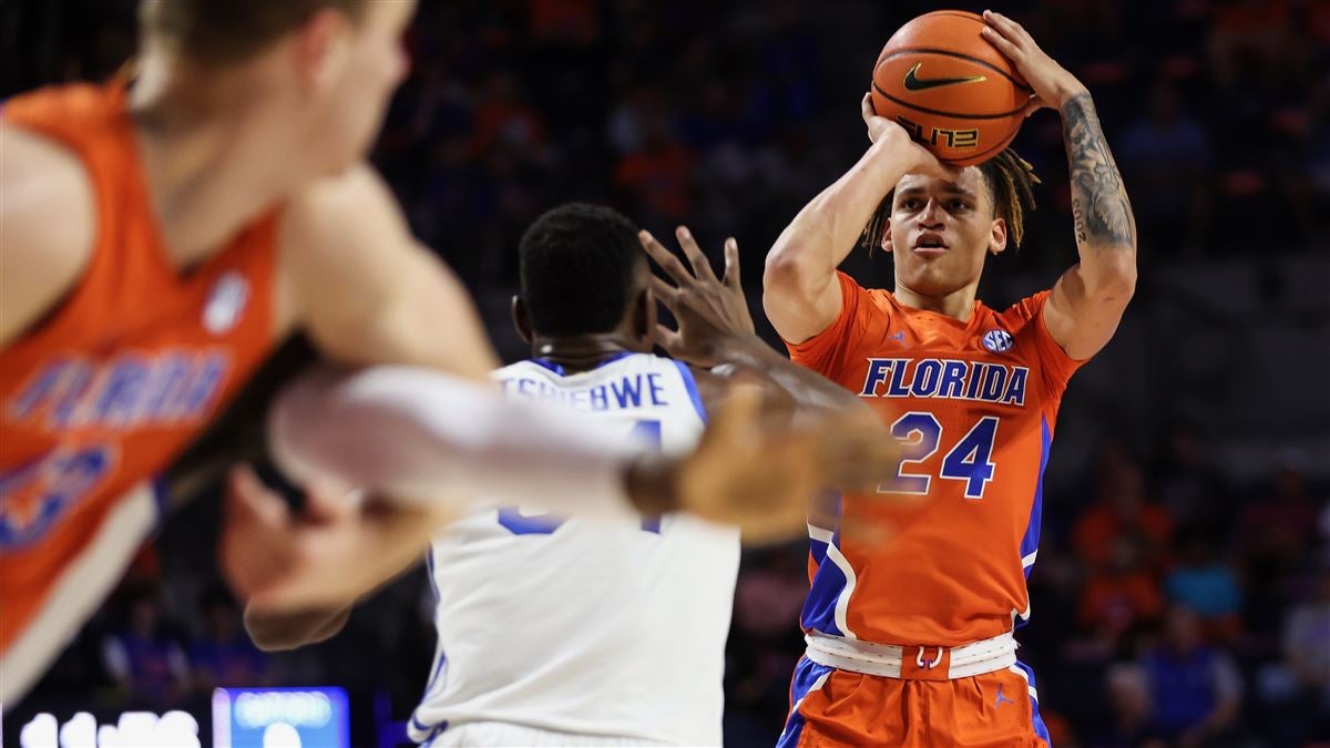 How it happened: Gators cruise to 93-73 win over Loyola MD in opener