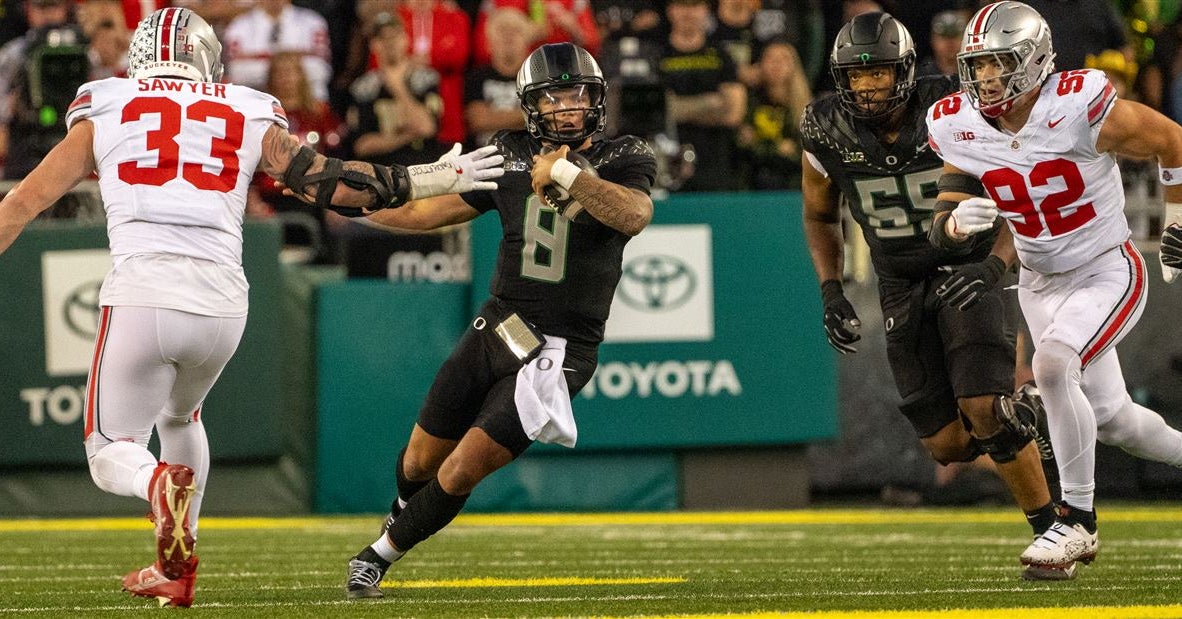 Oregon QB Dillon Gabriel named semifinalist for Maxwell and Davey O'Brien Award