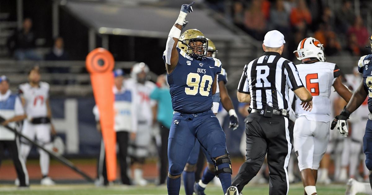 Family dream comes true for the Mims on signing day