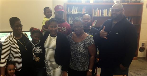 Parents' perspective: Sandidge made to feel 'special' by USC