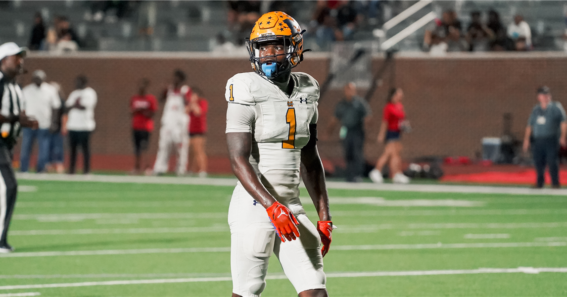 Texas hosts five-star SEC commit ahead of Texas Tech game