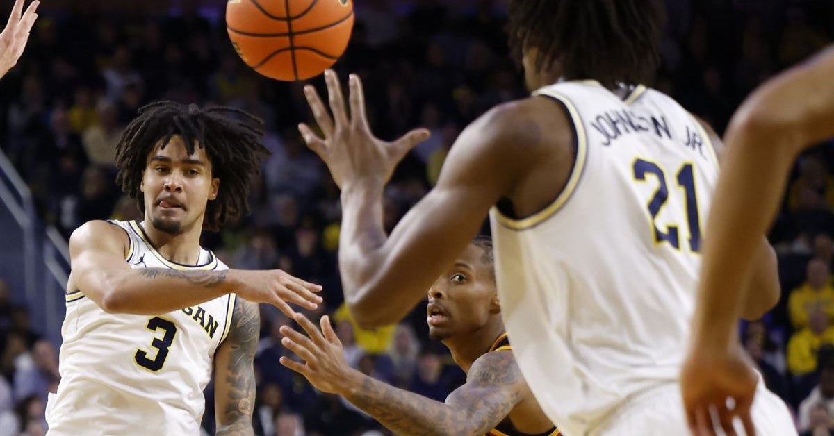 Michigan Basketball Presser - Elliot Cadeau breaks down Michigan's big ...