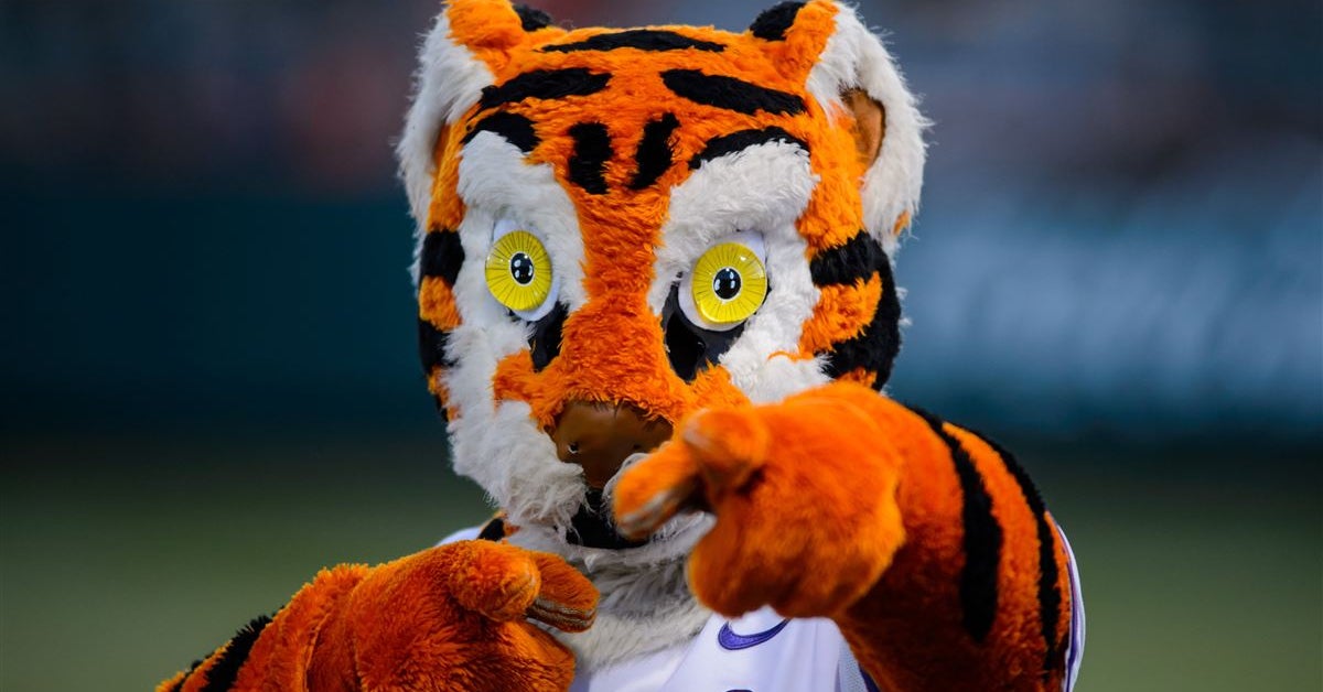 Clemson president Jim Clements pens letter to Clemson family