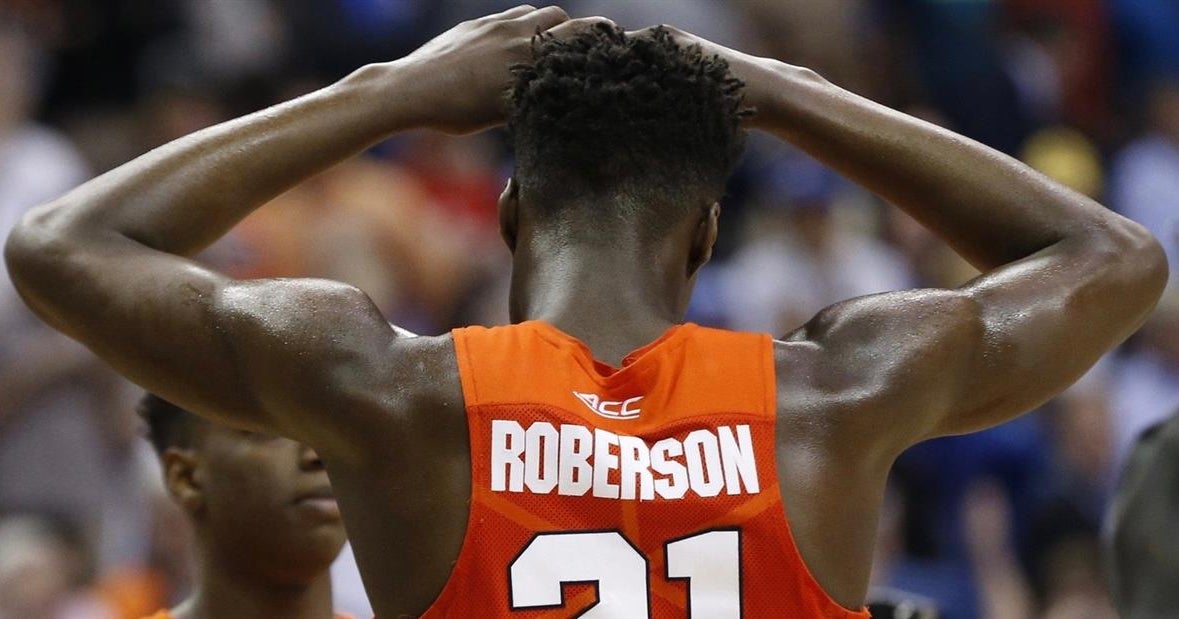 Tyler Roberson paces Syracuse to hot first half