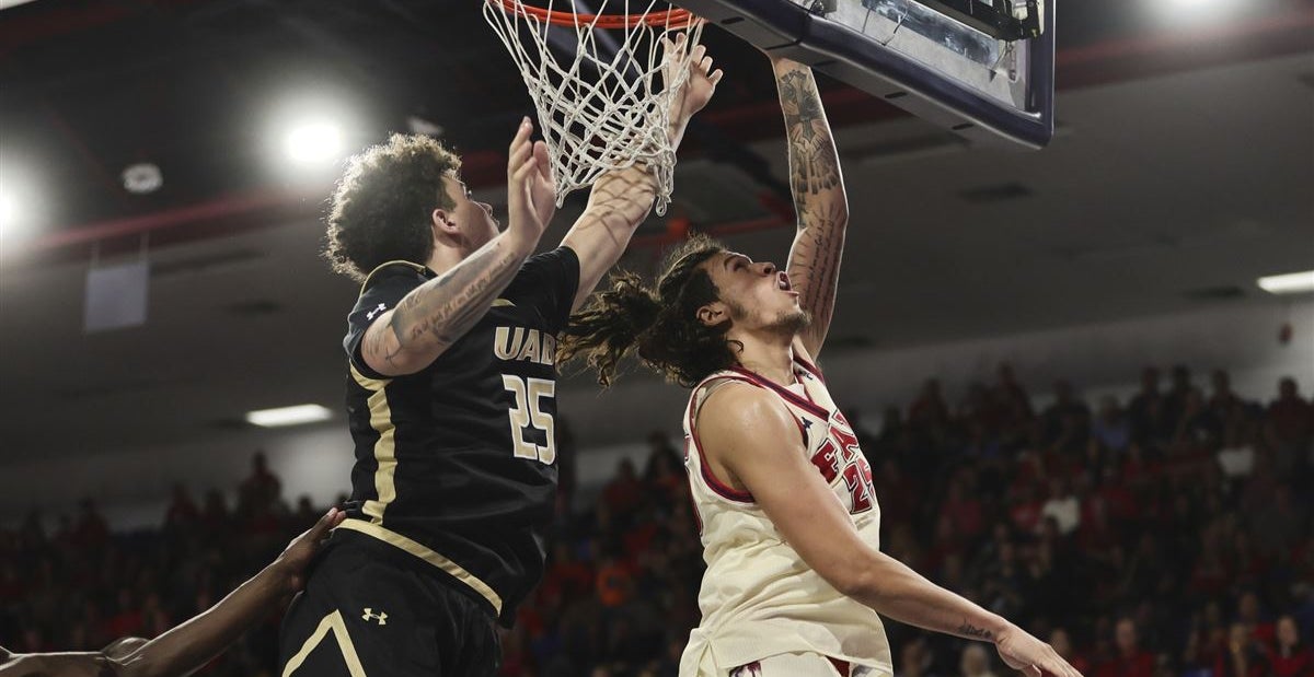 Transfer Portal Update: Florida Atlantic transfer Tre Carroll arrives ...