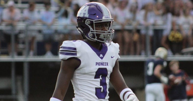 2021 WR Ali Fisher picks up SEC offer