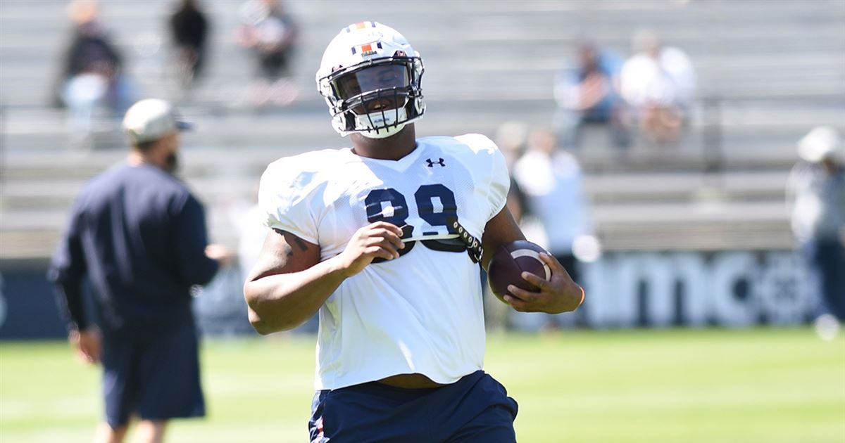 Auburn tight end J.J. Pegues moves to defensive line
