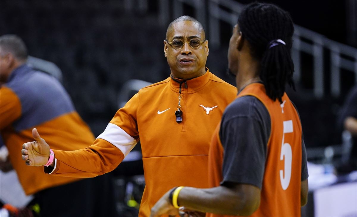 Source: Strength coach John Reilly moves on from Texas basketball program