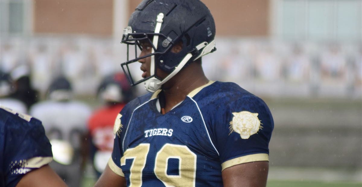 Meet Carolina Football's Class of 2025 Spring Signees