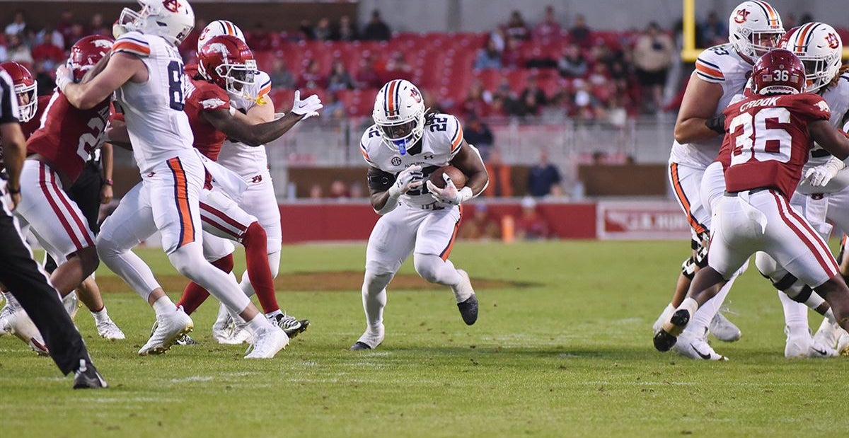 Auburn offensive line, running game hit their stride