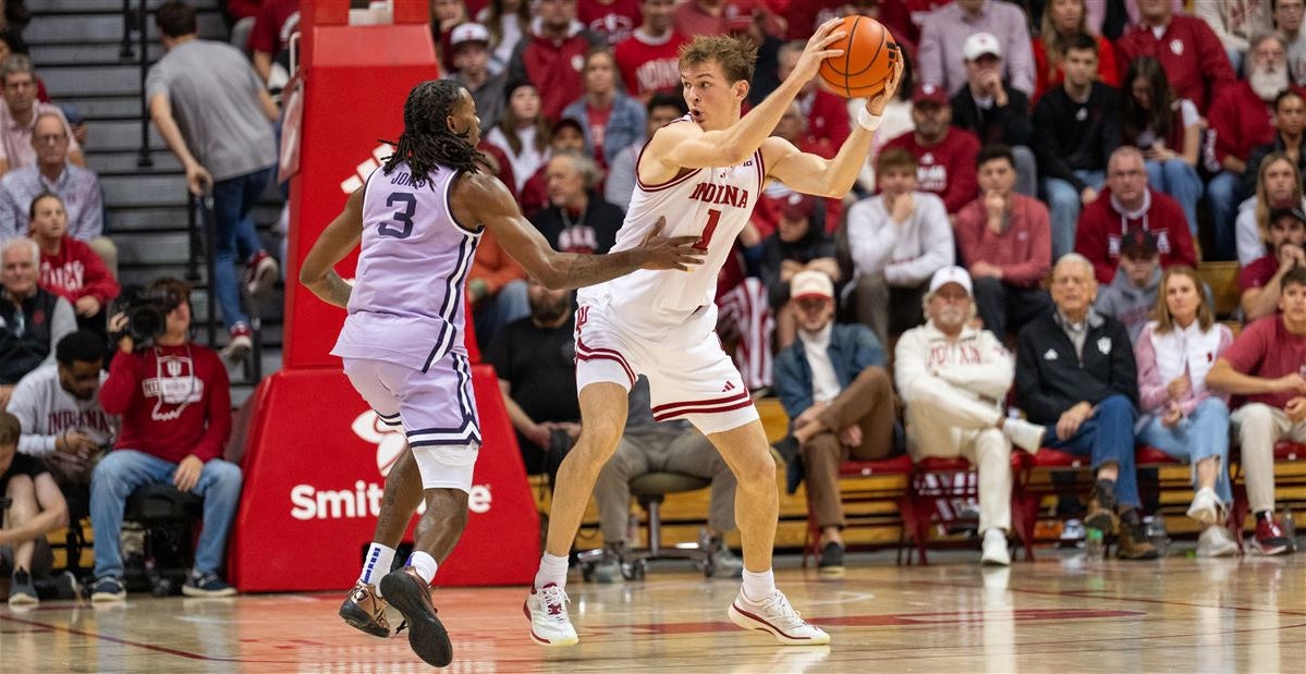 Reed Bailey's game-high 21 points help drive No. 25 IU to another power ...