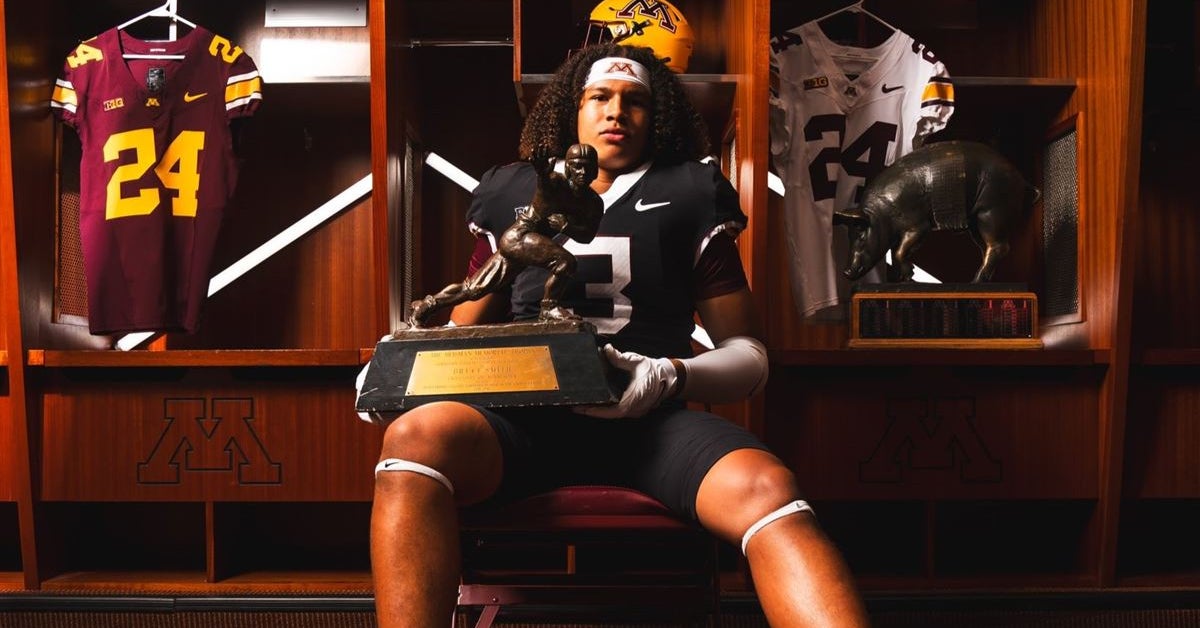 Illinois linebacker Nathan Cleveland outlines his Minnesota Football ...