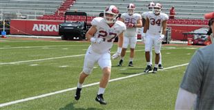 Hayden Henry, Arkansas, Inside Linebacker