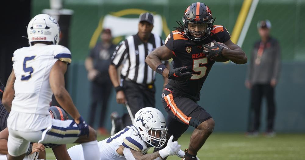 Oregon State remains perfect with blowout win over Montana State in ...