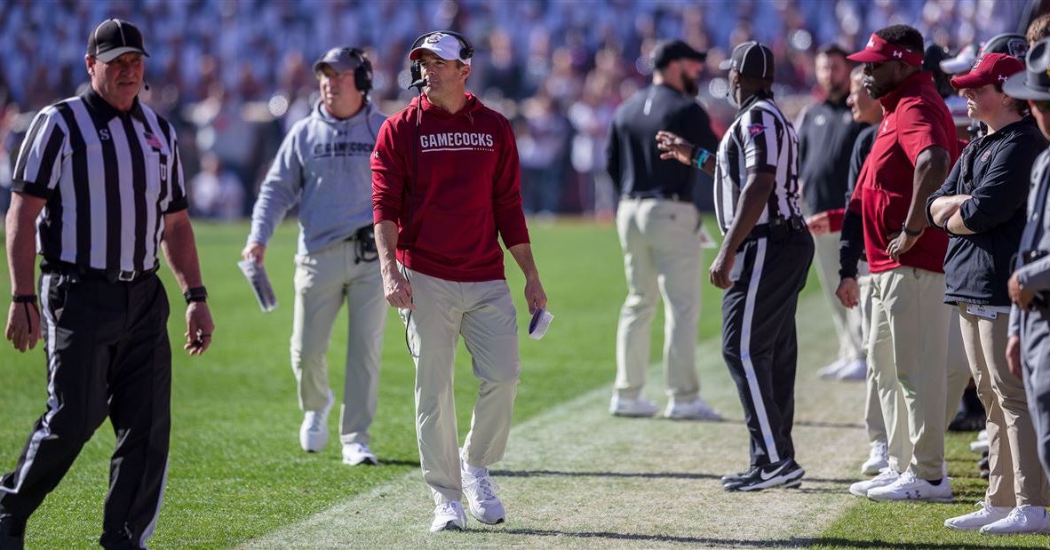 Beamer updates roster for matchup with Notre Dame