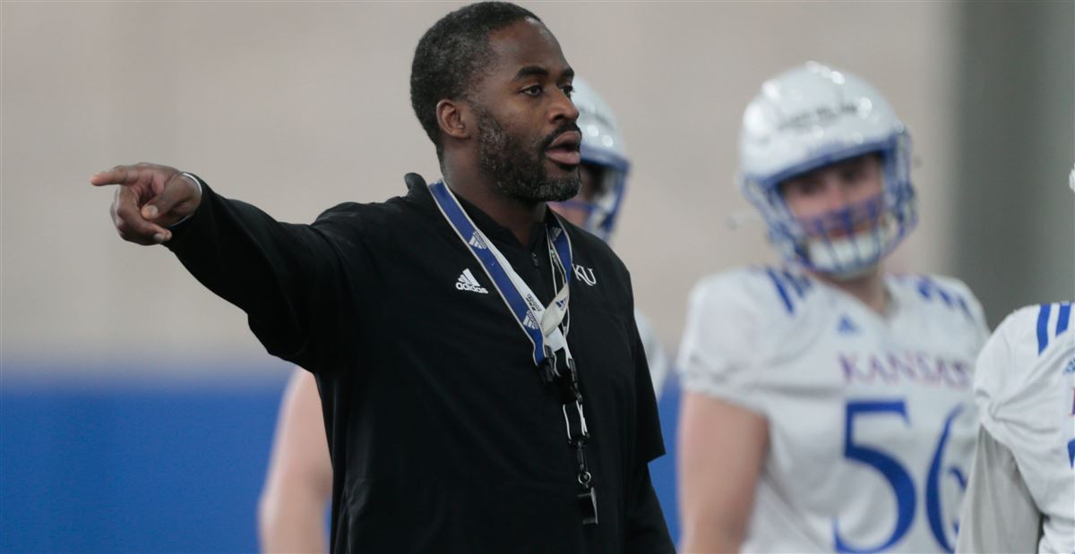 What KU’s defensive ends room could look like in 2024 after Austin ...