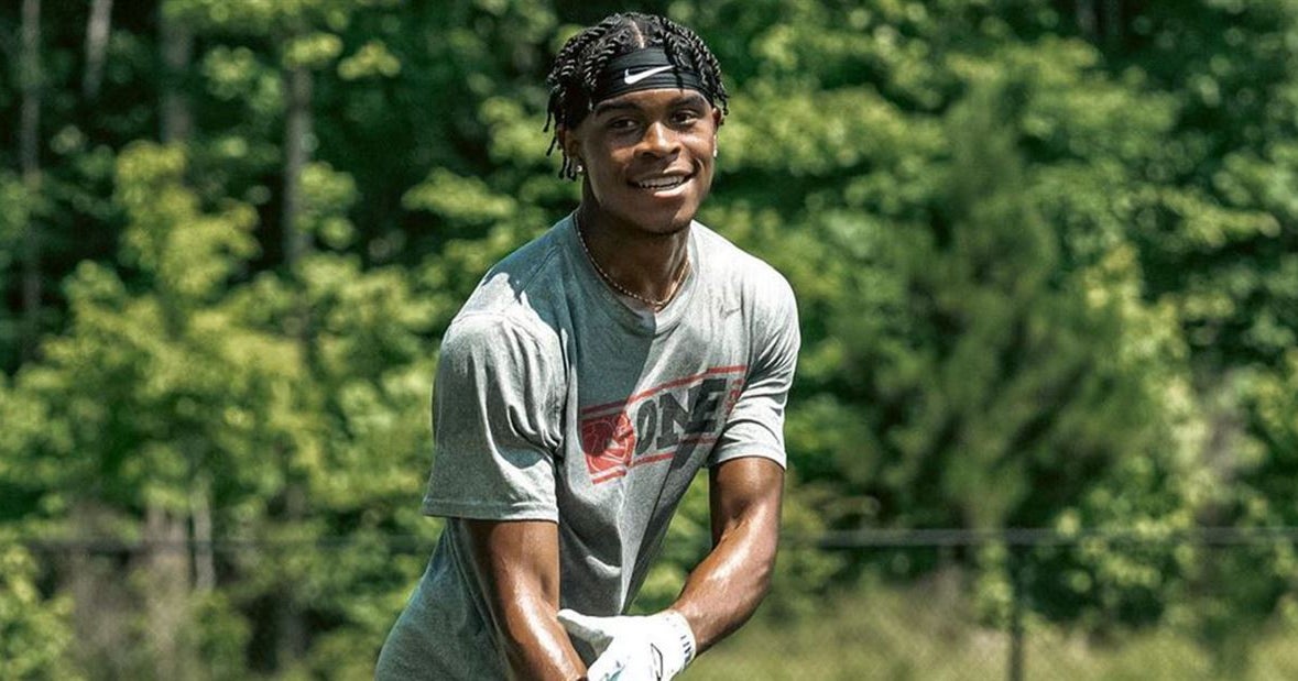 With Mom in Tow, Ga. Safety Ayden Duncanson Returns to UNC