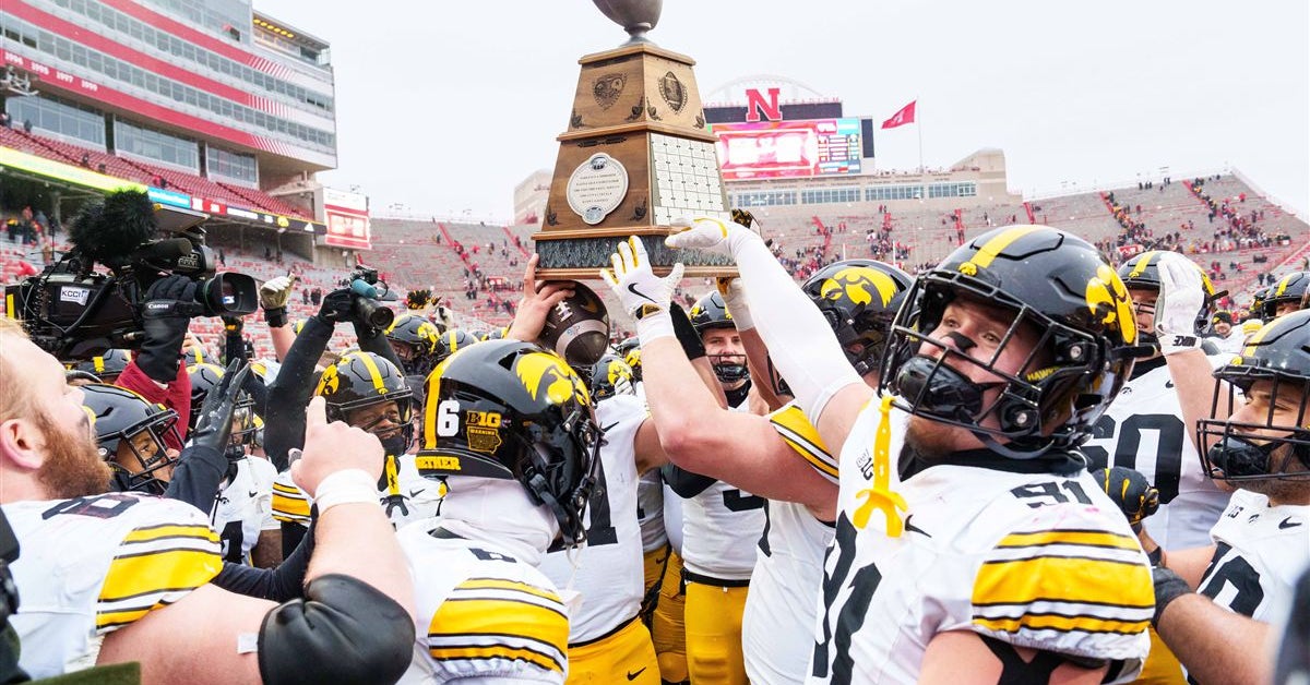 WATCH: Hawkeye Players, Kirk Ferentz talk dominant win over Nebraska