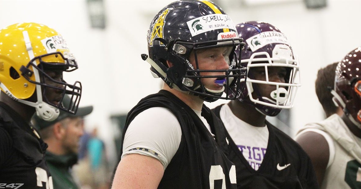 2021 DE Josh Schell holds three offers