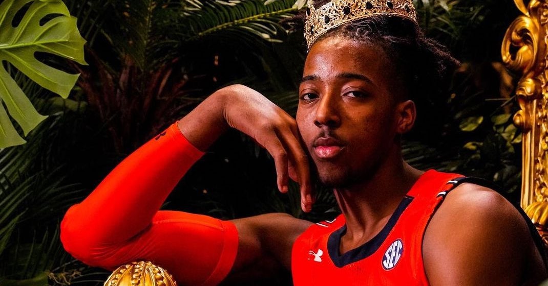 Auburn officially inks Chaney Johnson: 'Auburn basketball just got better'