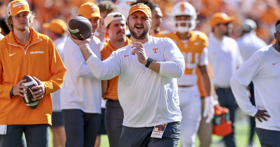 Alec Abeln assesses Tennessee’s tight ends through two days of ...