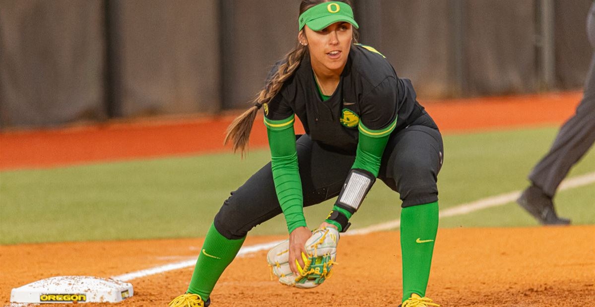 Oregon softball season ends with valiant effort in tournament loss to ...