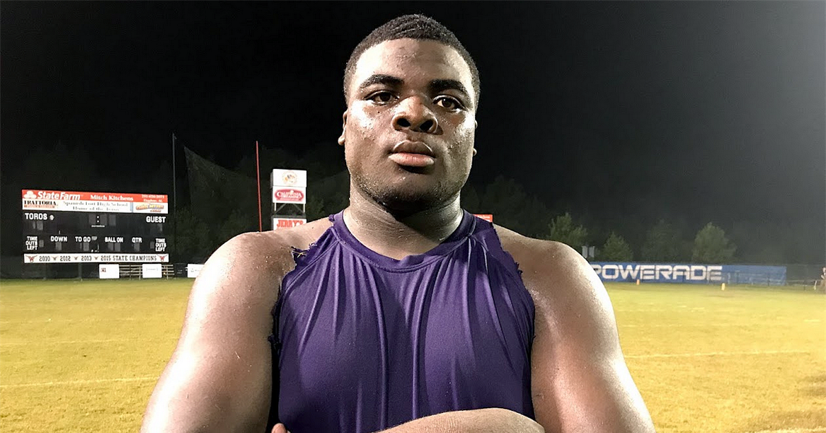 Emerging young DL Lee Hunter makes first Alabama visit