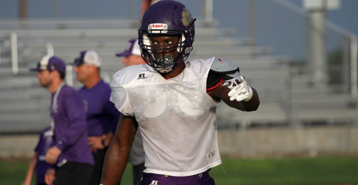Highlights: 4-star A&M commit Dalton Brooks shines on both sides at ...