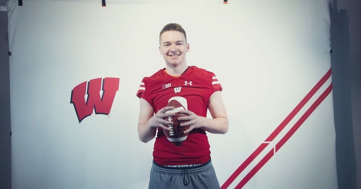 How former UW walk-on QB Daniel Wright has transitioned from football ...