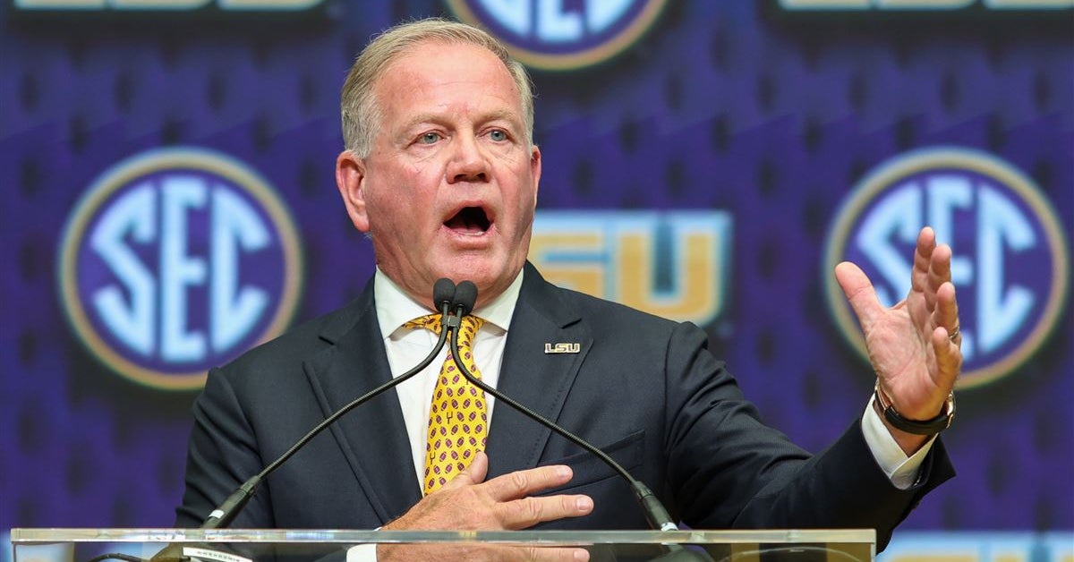 Watch: Brian Kelly's Monday Press Briefing - Vanderbilt Week