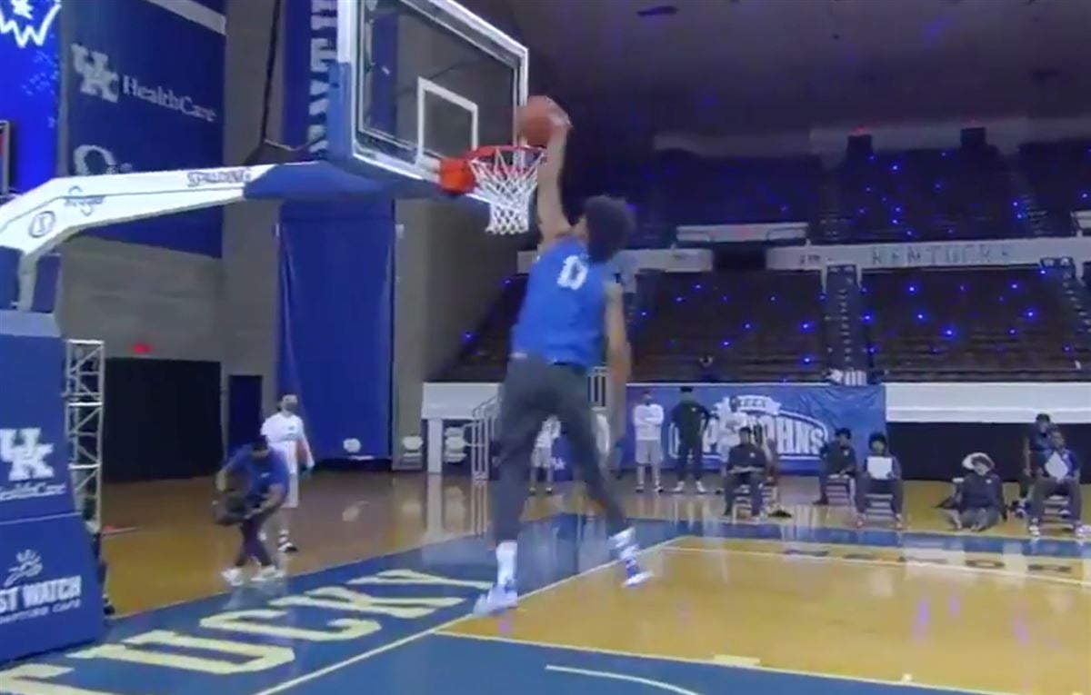 WATCH: Jacob Toppin throws down between-the-legs dunk