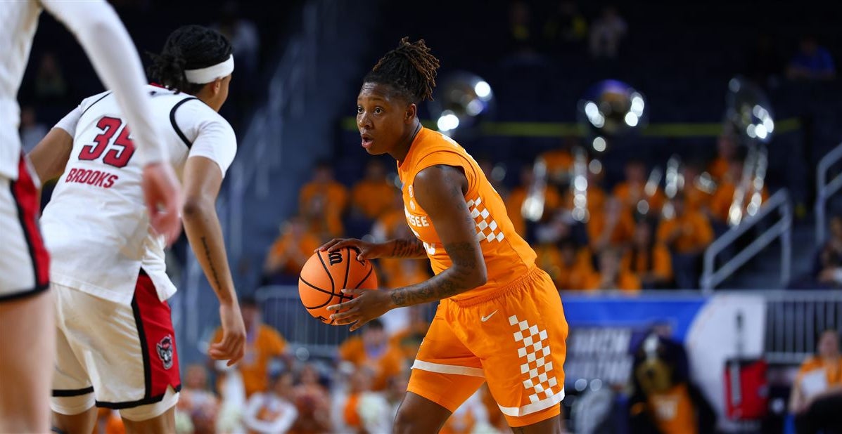 Talaysia Cooper to enter transfer portal