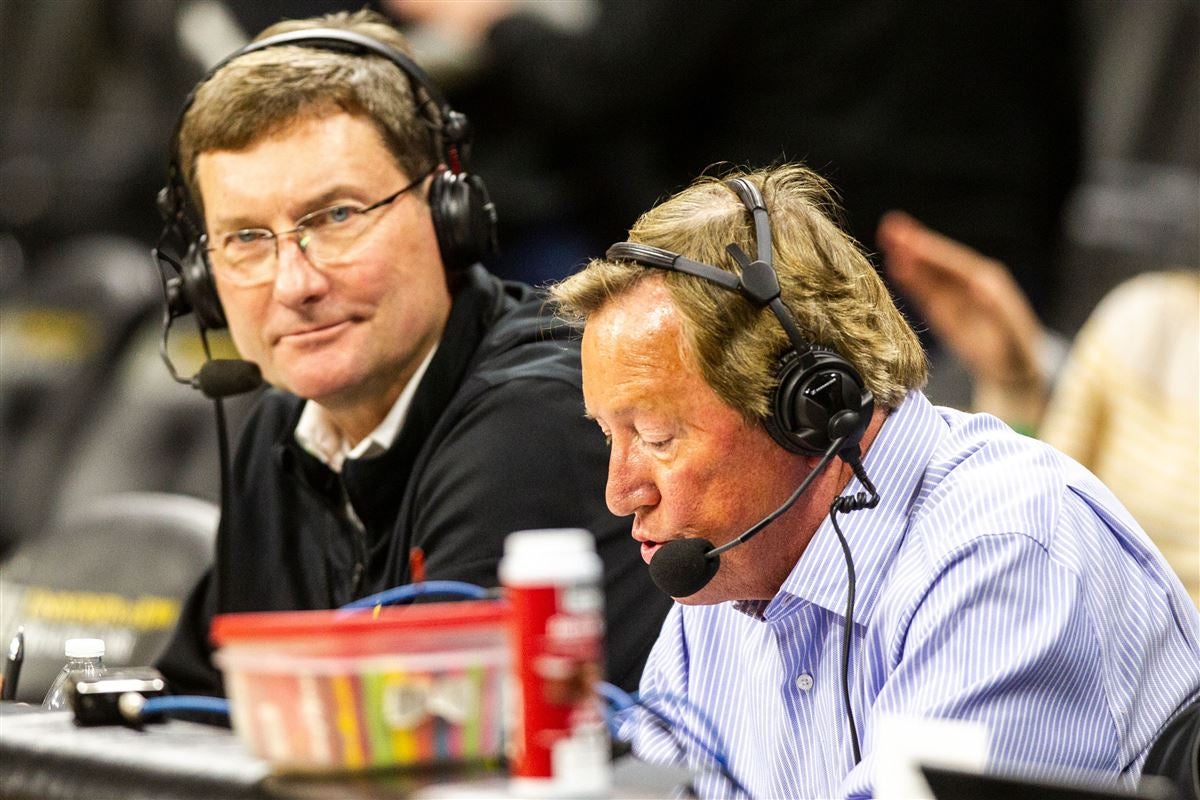 WATCH: Bobby Hansen raves about this year's Iowa team